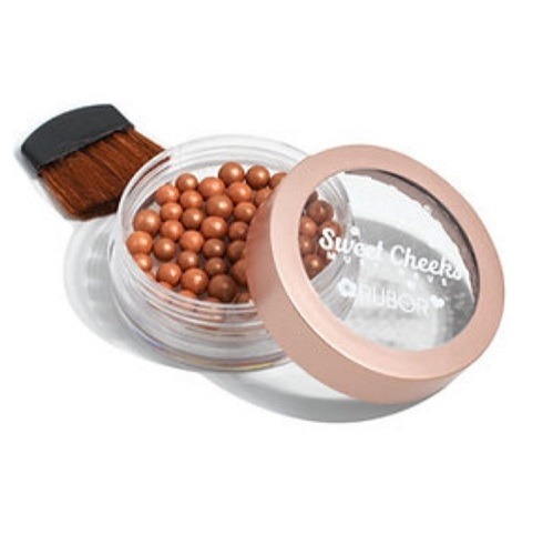 Sweet cheeks - ushas - Luces Beautiful